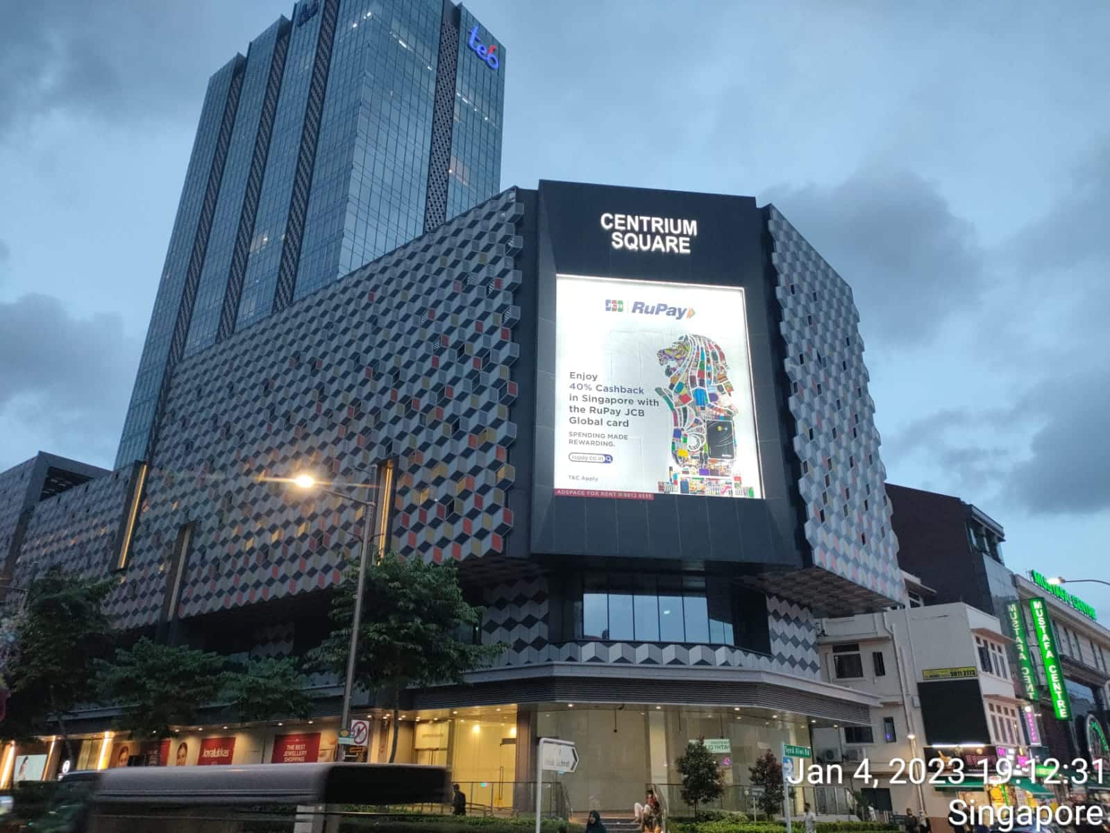 Heeren Orchard LED screen – the best Out of Home digital in the ...